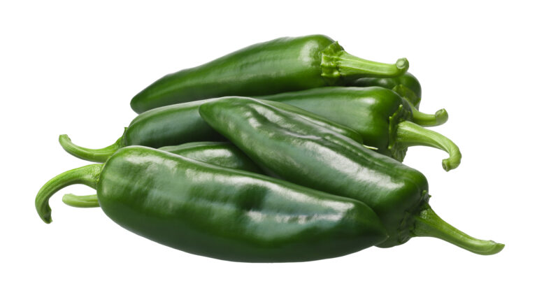 12 most popular types of green peppers (mild to hot) | Spicy Exchange